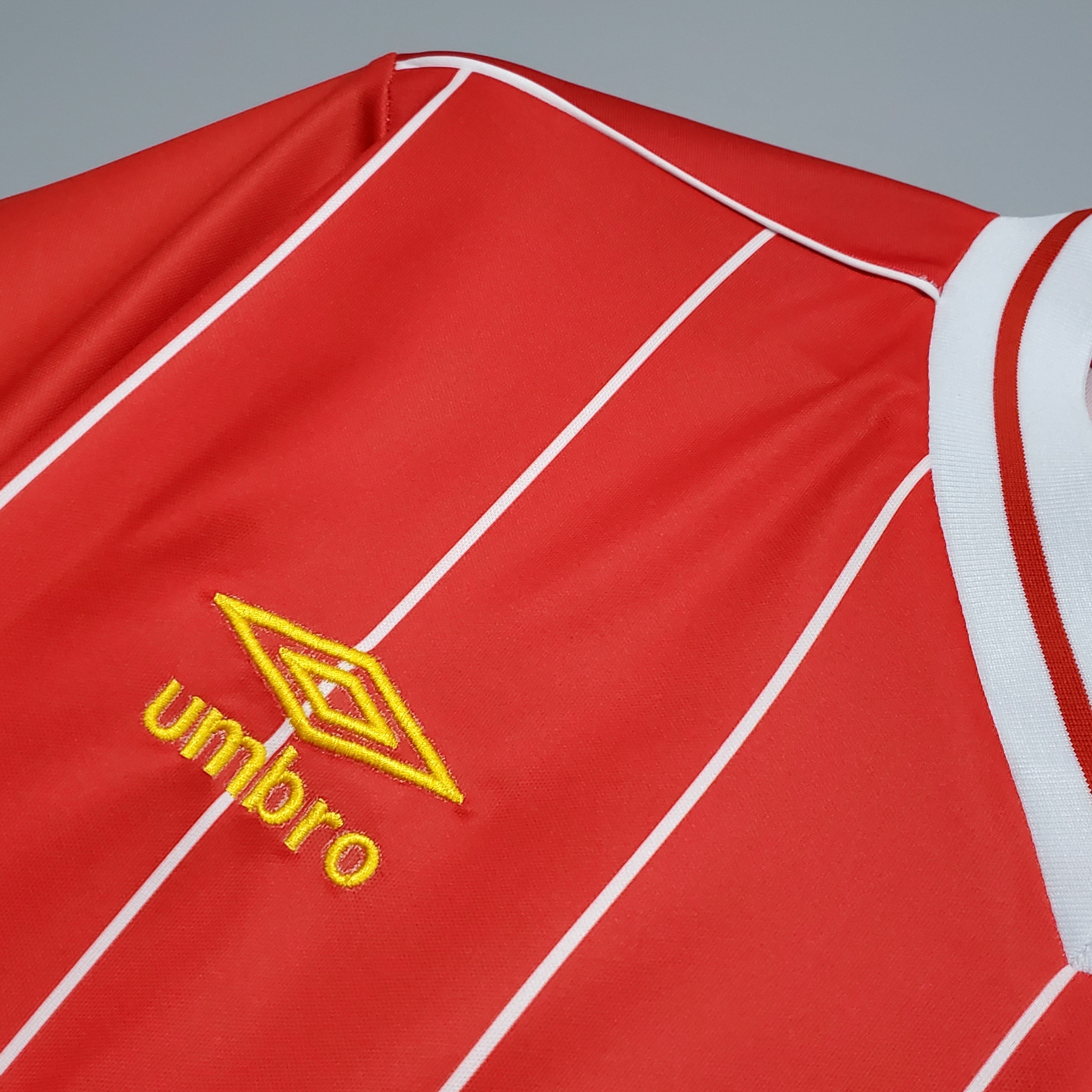 Liverpool Maillot Rétro 1984 - Maxi Kits