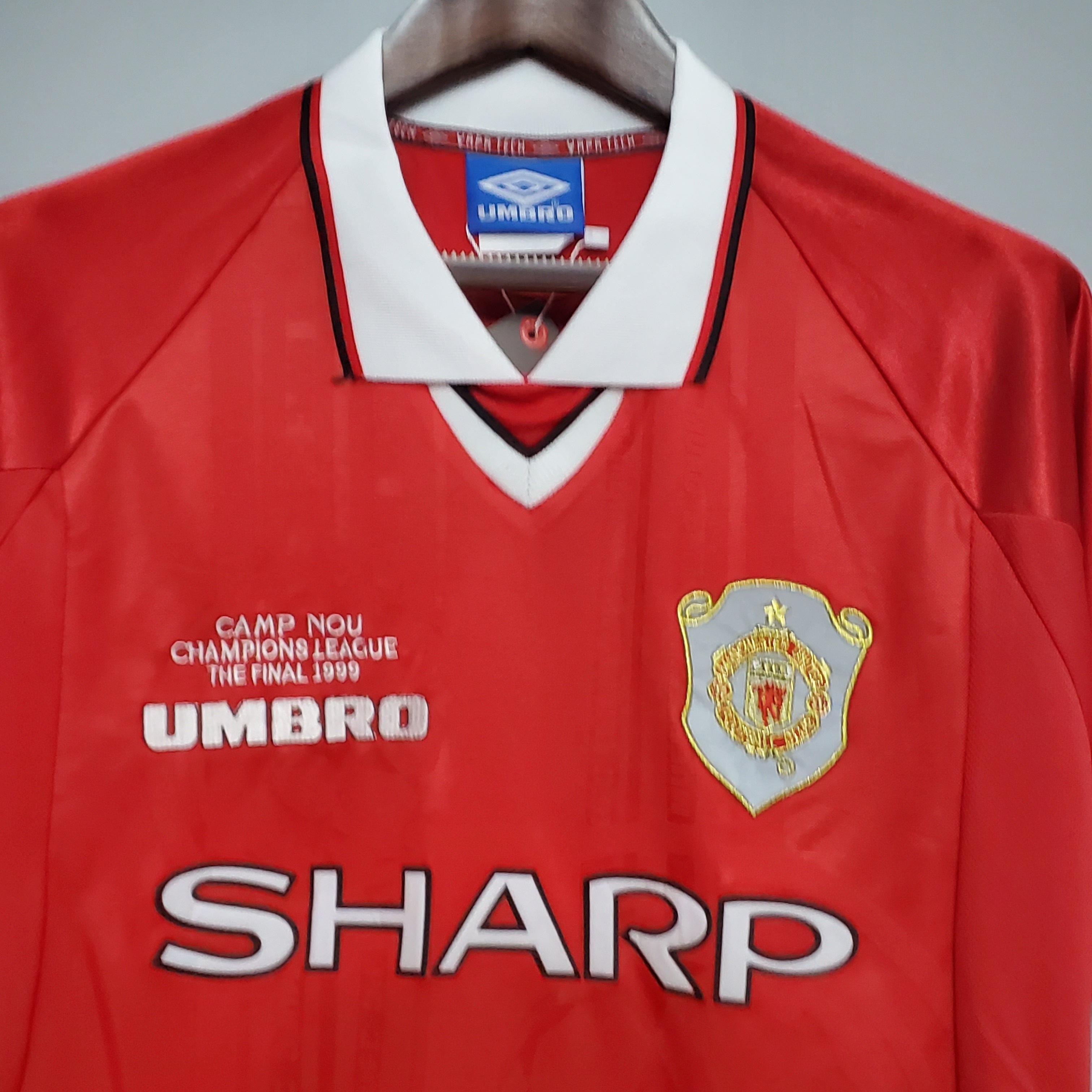 Manchester United Retro Jersey 1999 - Maxi Kits