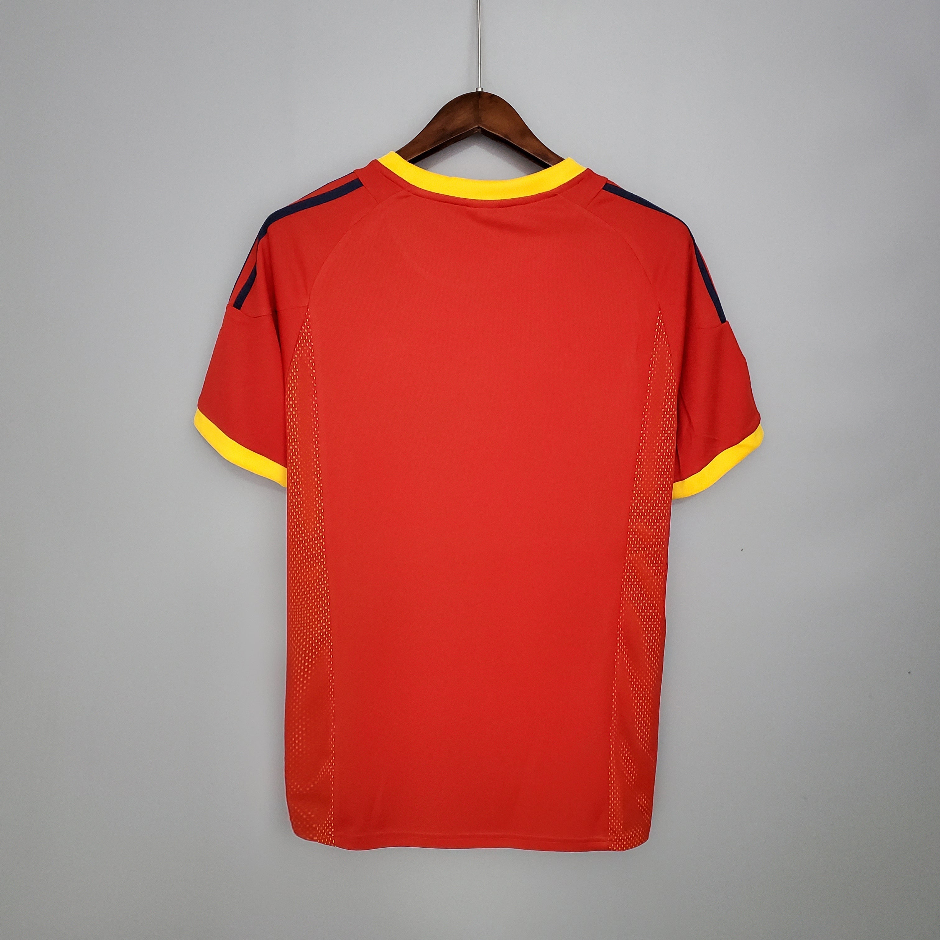 Spain Retro Jersey 2002 - Maxi Kits