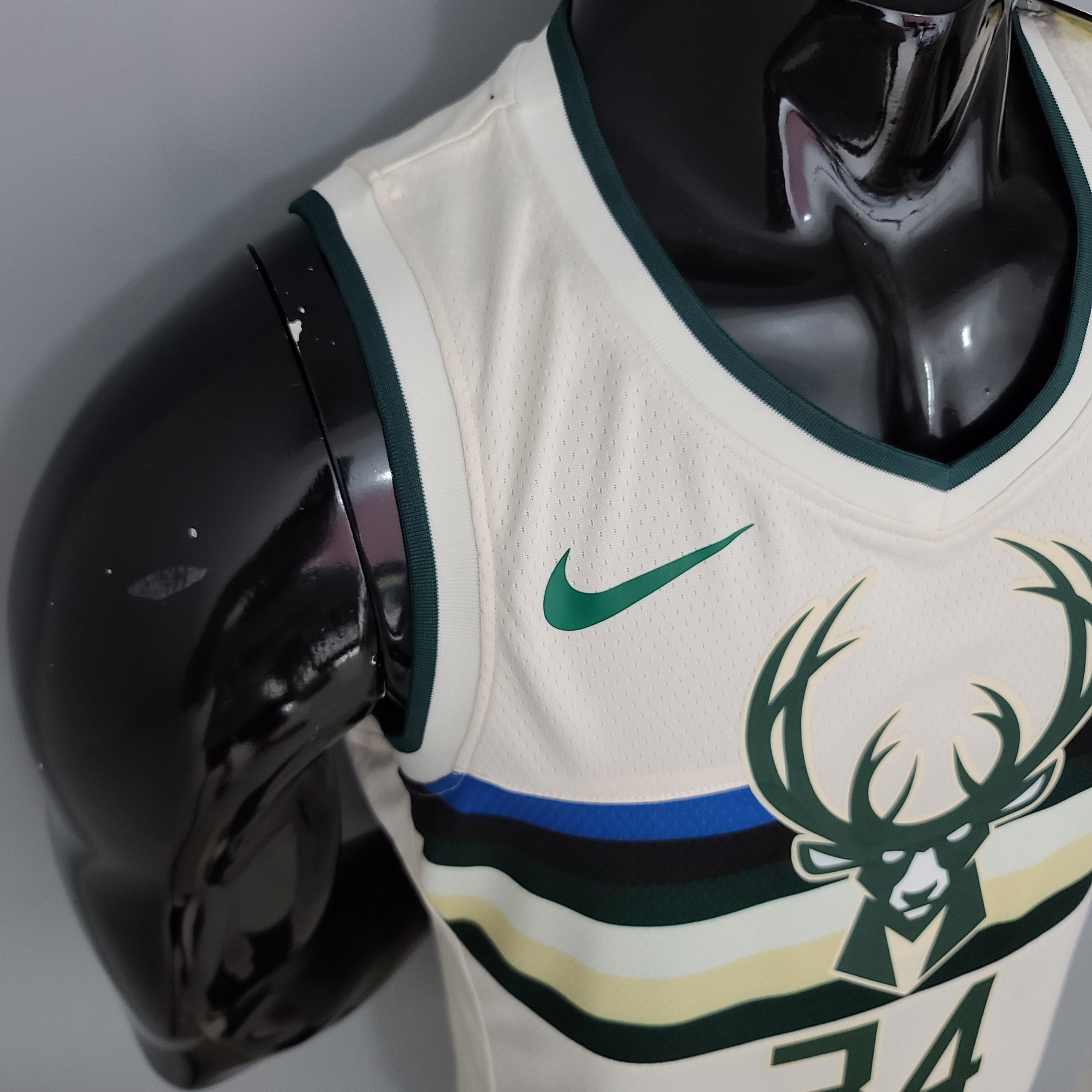 Milwaukee Bucks NBA Jersey - Maxi Kits