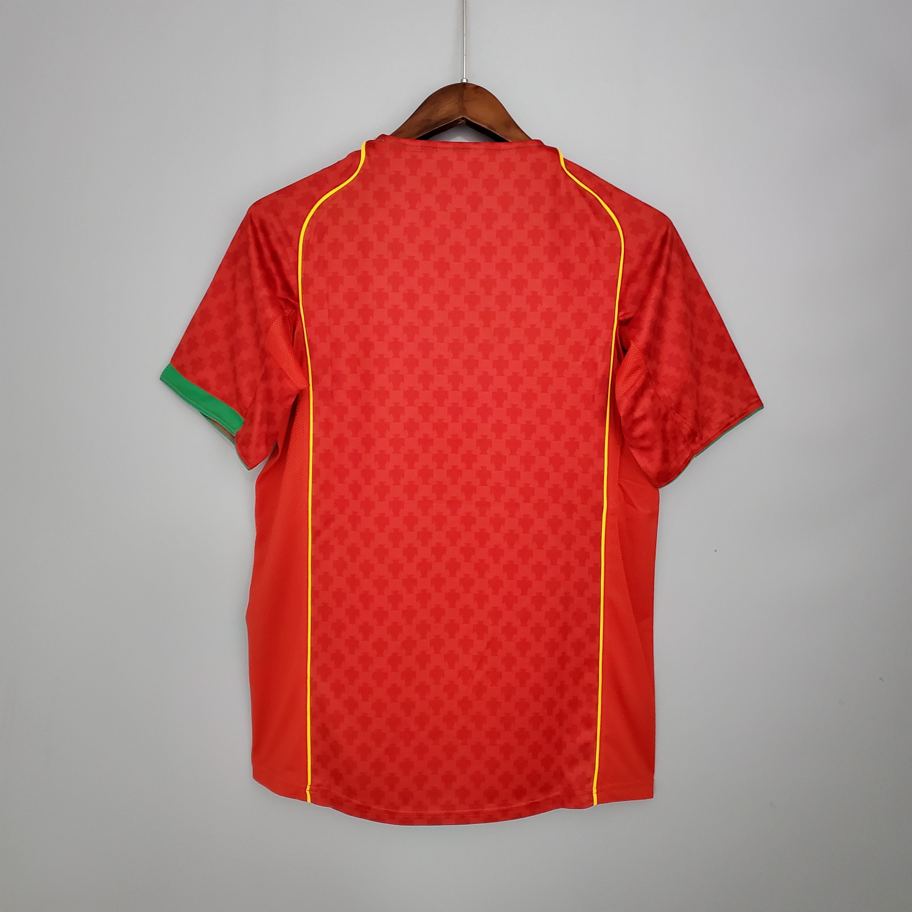 Camiseta Portugal Retro 2004 - Maxi Kits