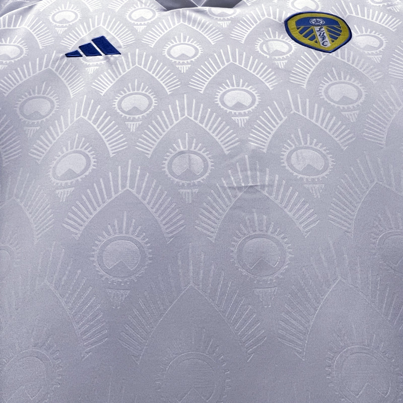 Leeds United Home Jersey 23/24 - Maxi Kits