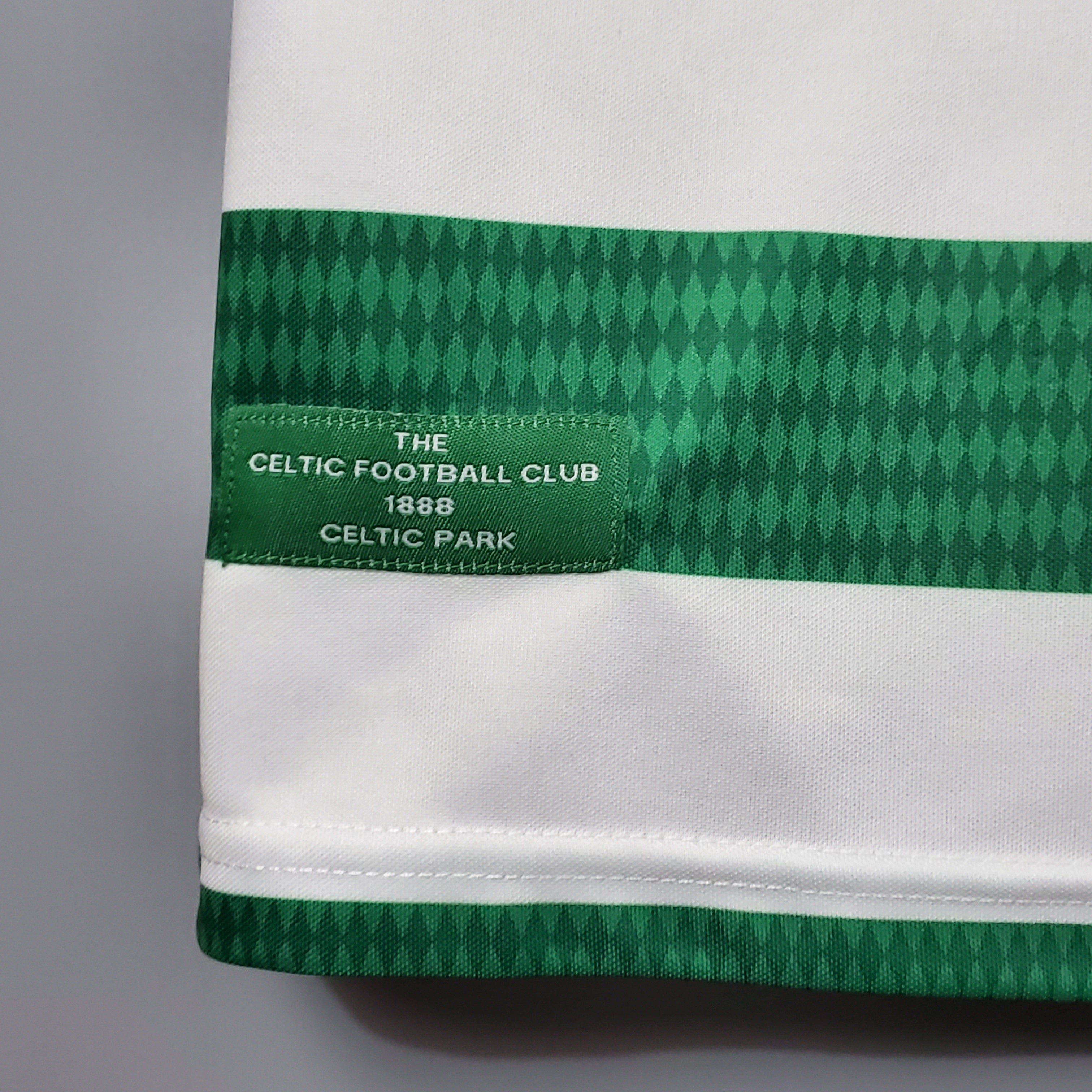 Celtic Glasgow Retro Jersey 98/99 - Maxi Kits