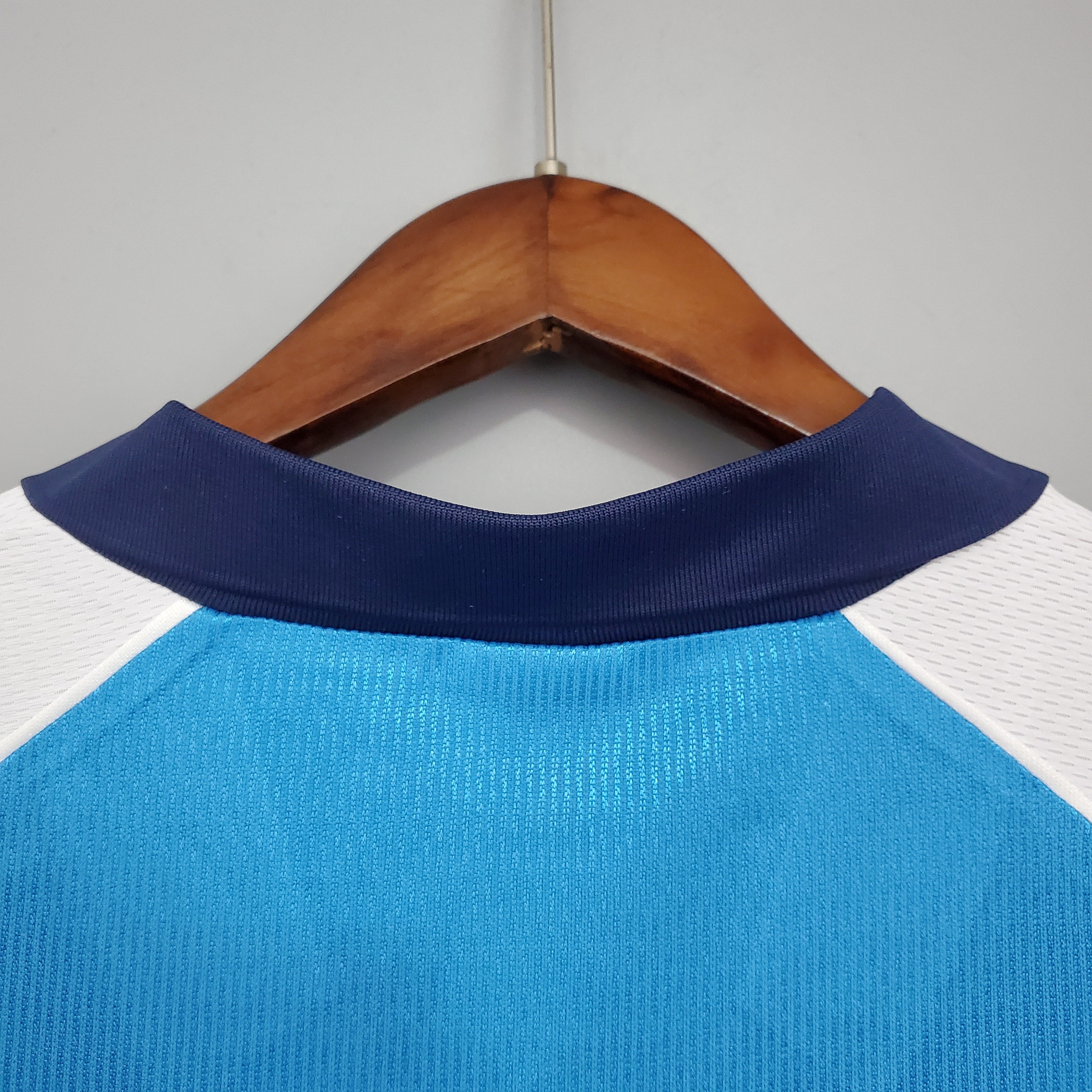 Manchester City Retro Jersey 99/01 - Maxi Kits