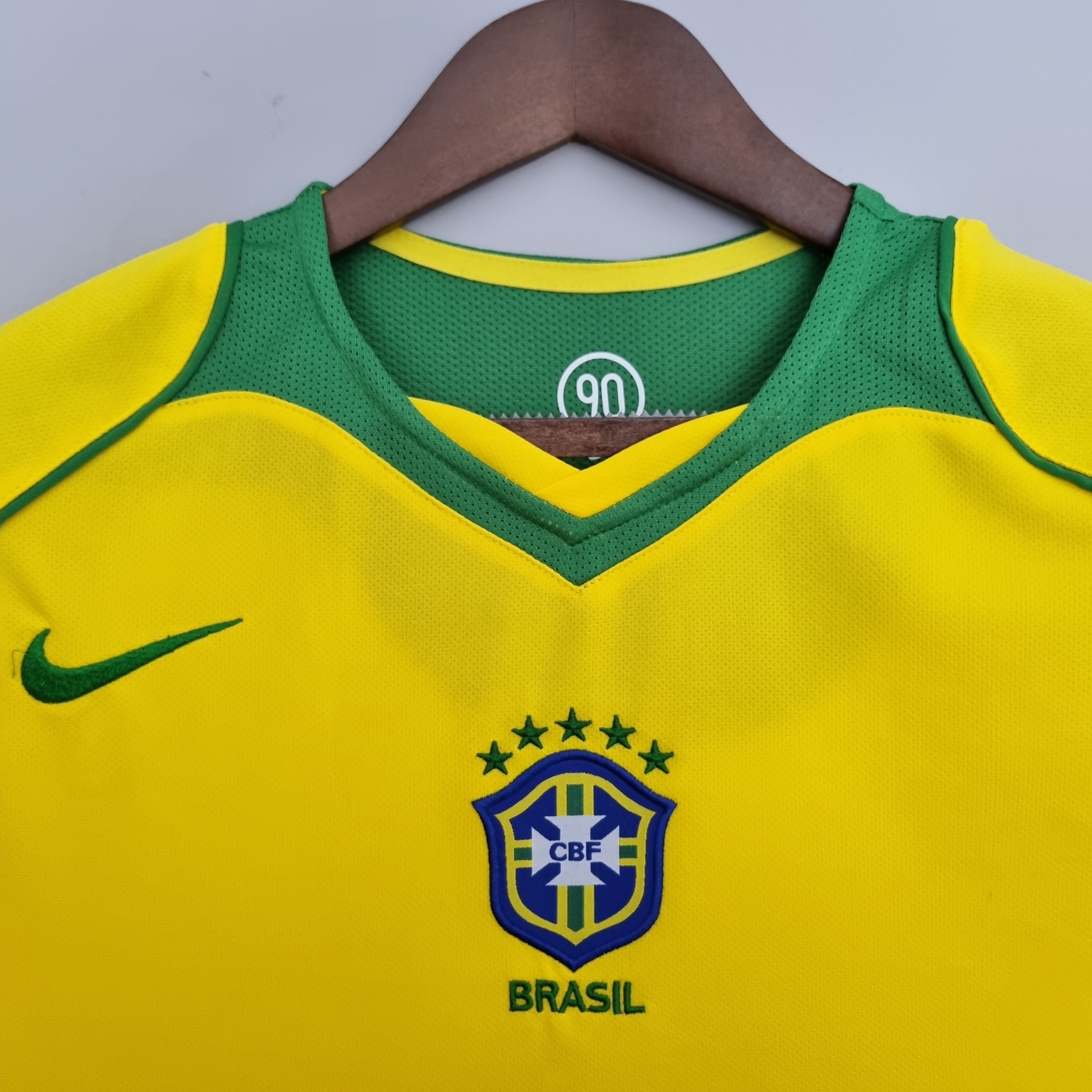 Brazil Retro Jersey 2004/06 - Maxi Kits